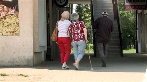 Płock kolejne oszustwa metodą na wnuczka Seniorzy stracili już