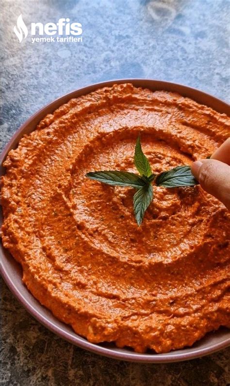 Yedikçe Yedirten Köz Biberli Kuru Domatesli Peynirli Ve Cevizli Nefis