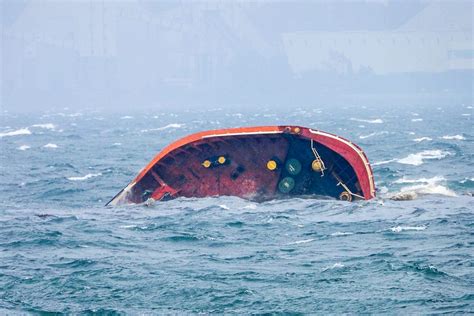 Owner Of Mt Terranova Taps Harbor Star To Salvage Tanker Help In Oil