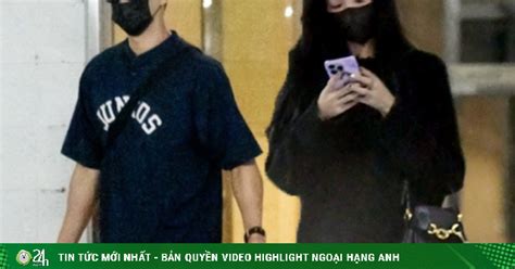 Sau khi rời Việt Nam Jisoo BLACKPINK xác nhận hẹn hò cựu võ sĩ quyền anh
