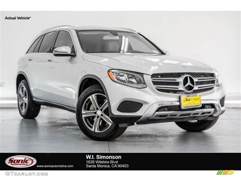 2016 Diamond Silver Metallic Mercedes Benz GLC 300 4Matic 123948121