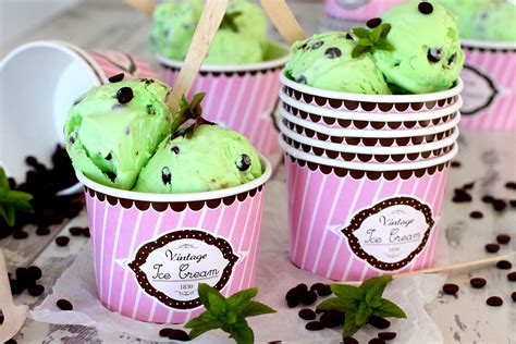 Cómo hacer HELADO de MENTA y CHOCOLATE artesanal