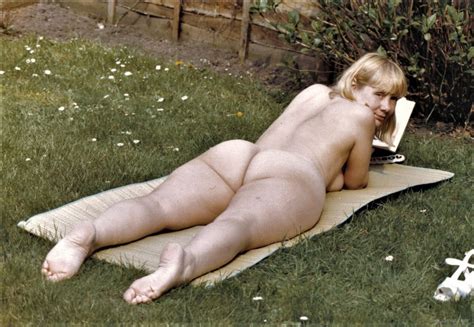 Robyn Goes Nude In The Garden To The Delight Of Her Neighbours