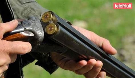 Cacciatore Ferito Dal Colpo Di Fucile Partito Per Sbaglio Dall Amico