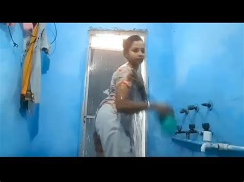 Girl Bathing Video Desi Girl Bathing Video Desi Girl Bathing Call