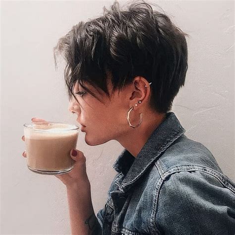 29 Layered Pixie Haircuts To Try Right Now Styleoholic
