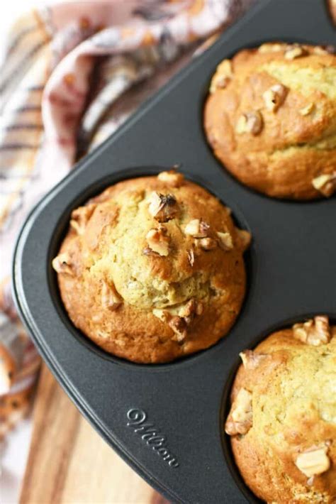 Best Banana Nut Muffin Recipe Sizzling Eats