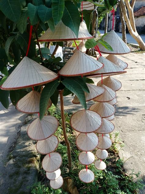 20 ý tưởng trang trí nón lá tết mang đậm không khí xuân