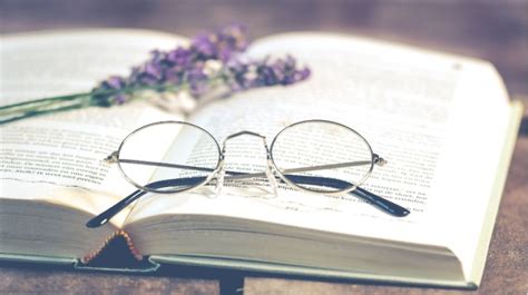 Cara Mereview Buku Agar Pembaca Di Luar Sana Tertarik