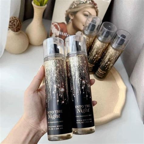 Xịt Thơm Toàn Thân Bath Body Works Into The Night 236ML Thế Giới
