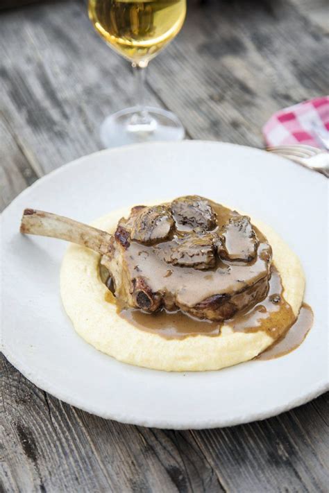 Côte de veau aux morilles sauce au vin jaune et à la crème Recette