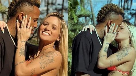 Namorada de Éder Militão faz tatuagem em homenagem ao atleta