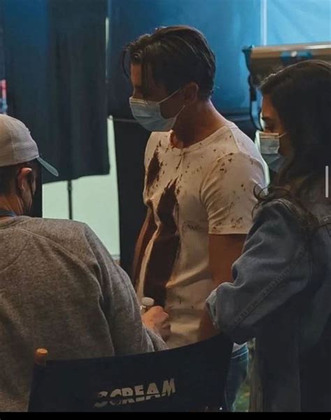 Skeet Ulrich Behind The Scenes Of Scream Scream Movie Scream
