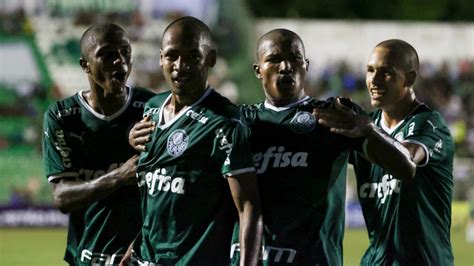São Paulo goleia CSP e avança para segunda fase da Copinha 2023 Jovem