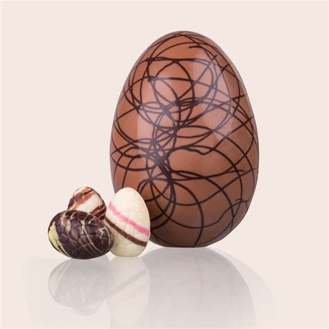 Wielkanocne Jajo Z Mlecznej Czekolady Na Prezent Chocolissimo