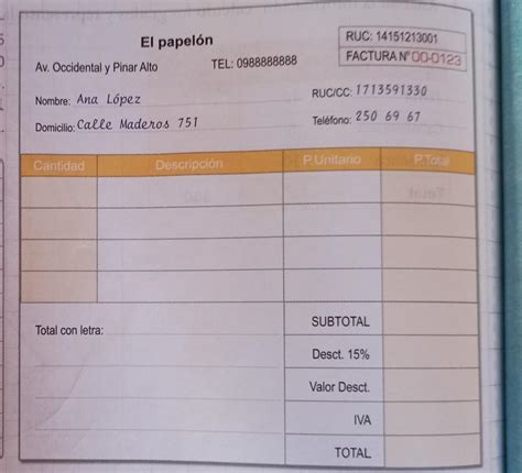 un cliente compra a la empresa el papelón 4 teclados para computadora a