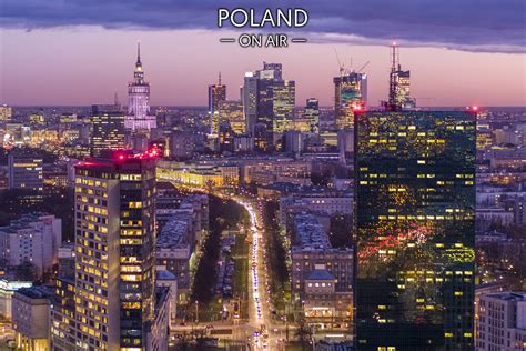 Warszawa z lotu ptaka nocą widziana od strony Żoliborza fotoobraz