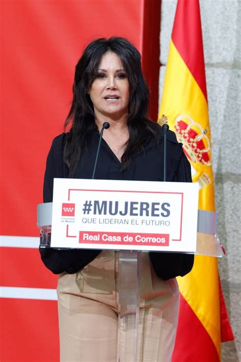 Pepa Gea Mujer De Carlos Herrera Recibe Un Premio Feminista Y Lo
