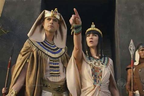 Ramsés e Nefertari Novela os dez mandamentos Dez mandamentos Moda