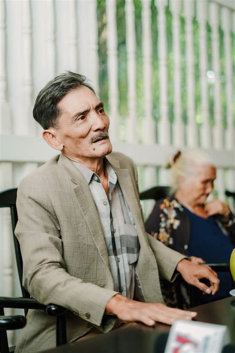 Thương Tín Nhiều lúc nhớ con nghĩ về cuộc sống của mình bây giờ tôi