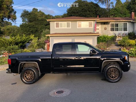 2017 GMC Sierra 1500 Fuel Rebel Rough Country Leveling Kit Custom Offsets