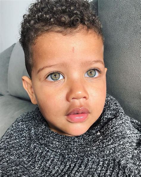 A Imagem Pode Conter 1 Pessoa Selfie E Close Up Baby Pictures
