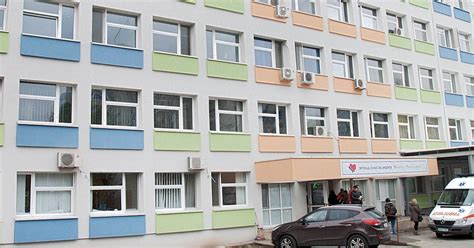 O asistentă a fost reținută în urma cercetării morților suspecte de la