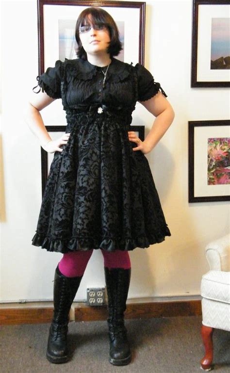 The 5 Best Looks For Building Your Plus Size Gothic Clothing Wardrobe