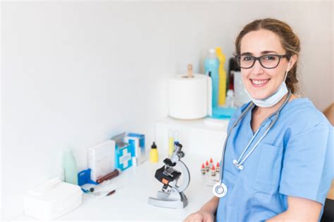 Las áreas de un laboratorio clínico y sus funciones