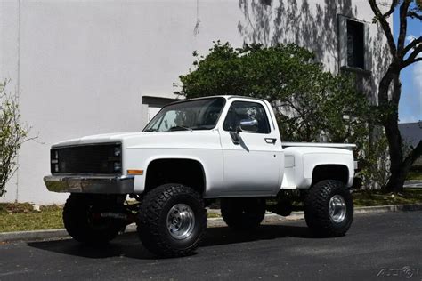 1983 CHEVROLET SILVERADO STEPSIDE K10 4X4 C10 C K 1500 V8 CUSTOM For Sale
