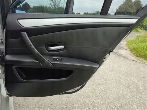 TAPICERKA BOCZEK DRZWI TYŁ PRAWY BMW E60 E61 LIFT za 59 99 zł z Klwatka