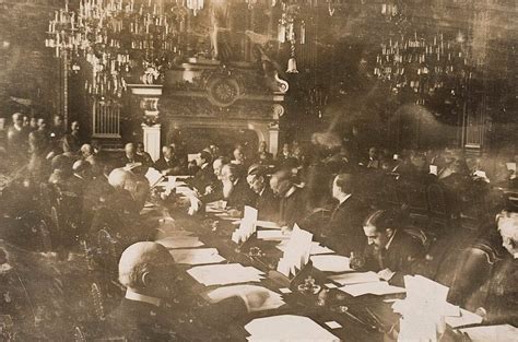 Ciekawostki historyczne Traktat wersalski Dlaczego nawet zwycięzcy