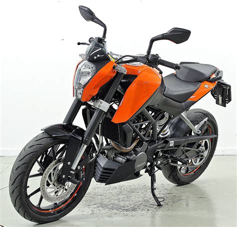 KTM 125 Duke ABS Bis 125 ccm Motorräder Moto Center Winterthur