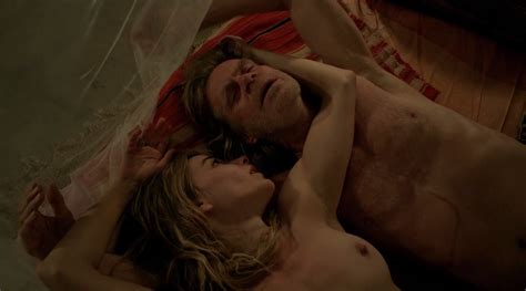 Bojana Novakovic Nue Dans Shameless US