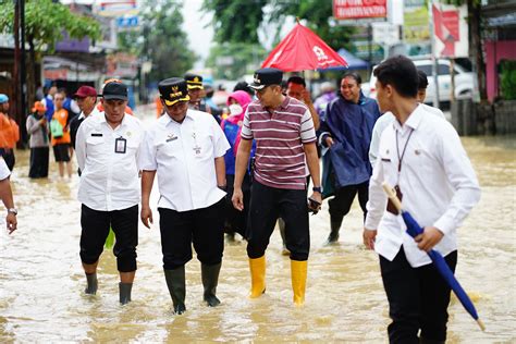 Pj Bupati Pati Tinjau Lokasi Banjir Di Kayen Website Resmi Pemerintah