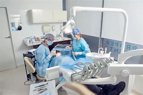 Endodoncja w Skawinie leczenie kanałowe pod mikroskopem