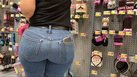 A Little Red White And Booty For You 🇺🇸😉 F47 Girlsinjeans