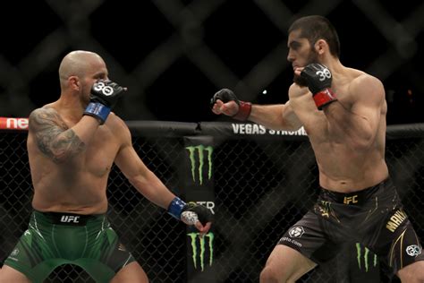 Joe Rogan Makes Bold Claim About Islam Makhachev Ahead Of Ufc