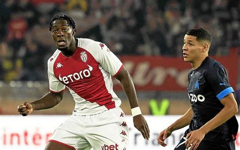 Équipe de France Kimpembe forfait et remplacé par Disasi pour la