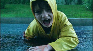 E se George tivesse escapado de Pennywise em It A Coisa Vídeo hilário