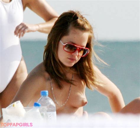 Mena Suvari Nude OnlyFans Leaked Photo 8 TopFapGirls
