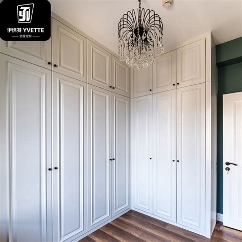 2023 New Trend Bedroom Furniture Solid Wood Classic Design Factory