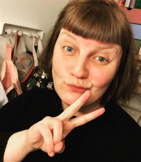 Short Hairstyles For Fat Faces And Double Chin Makeup Wearables