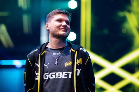 S1mple получил медаль MVP как лучший игрок PGL Major Stockholm 2021