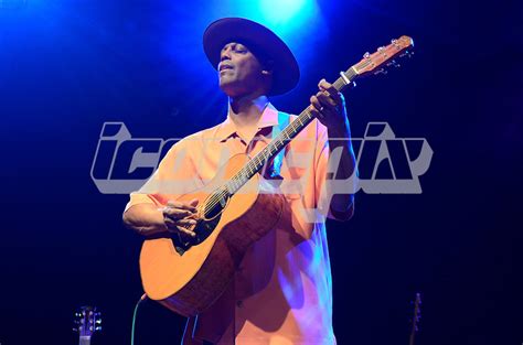 Eric Bibb Iconicpix Music Archive