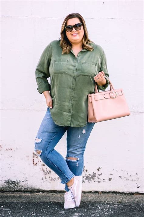 Ripped Jeans Outfit Ideas 29 Street Style Looks Wzrost