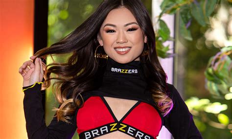 AVN Media Network On Twitter Lulu Chu Stars In New Three Way At