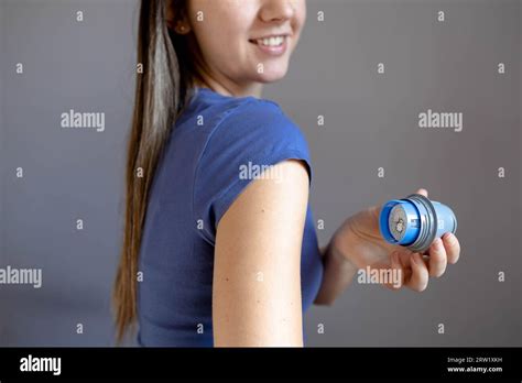 Diabetes Girl Hi Res Stock Photography And Images Alamy