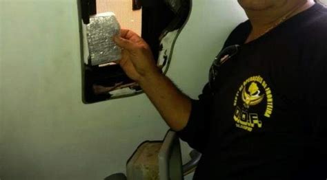 Polícia encontra cocaína escondida em banheiro de ônibus de MS
