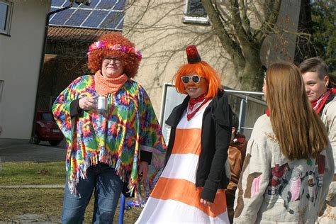 Bilder Vom Rathaussturm Und Narrenbaumstellen In Ober Und